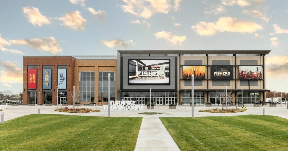The Crossing at Fishers District – Fishers, Indiana | Thompson Thrift